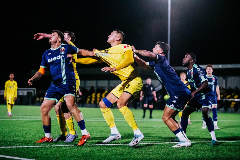 Bees Held by In-form Bards at The Beehive | Harborough Town Football Club